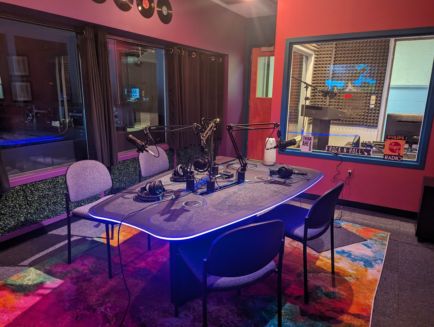 Podcast Desks - Forecast Consoles